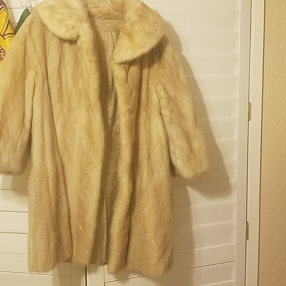 Jackets & Coats | Female Mink Fur Coat In Excellent Condition | Poshmark
